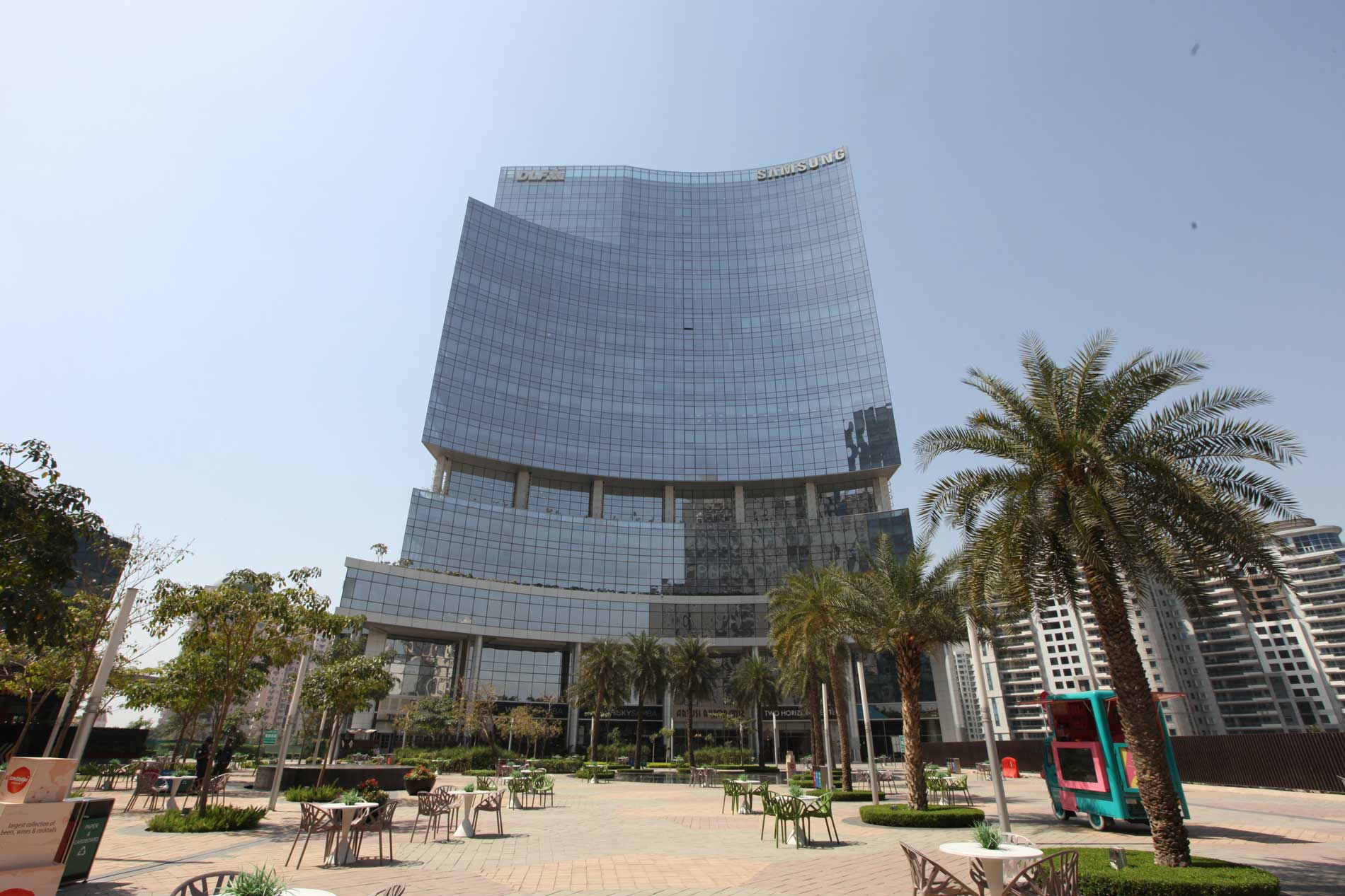 Architect Hafeez Contractor - Award Winning, Indias Largest and one of ...